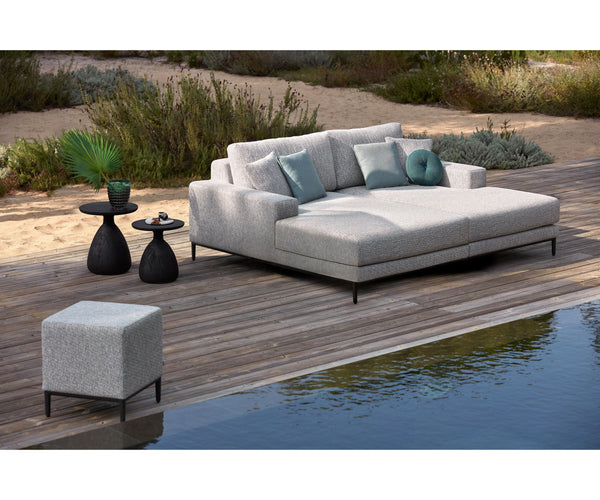 Zendo Daybed | Manutti | Casa Design Group