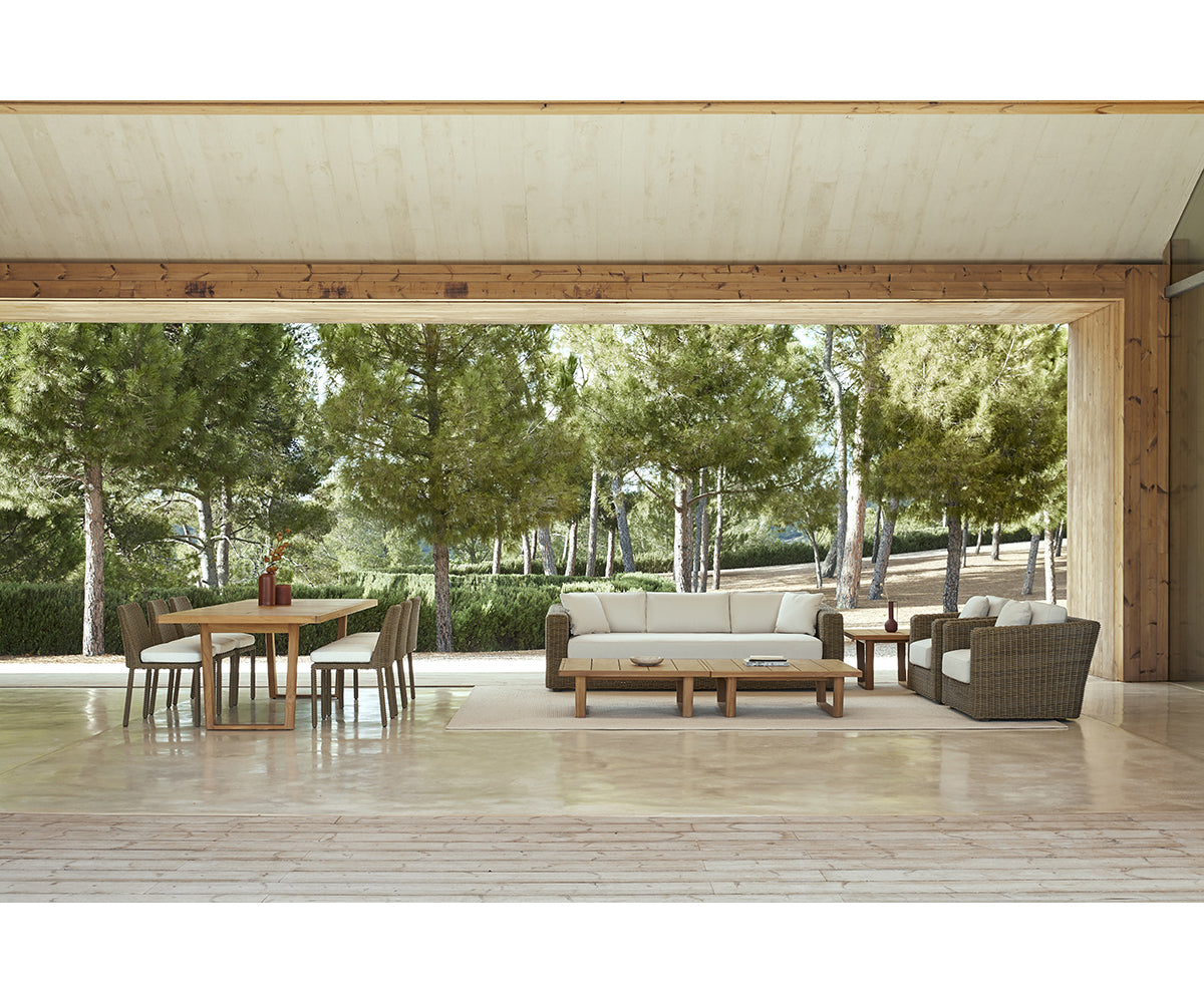Heritage Lounge Chair by Point – A Perfect Blend of Timeless Design and ...