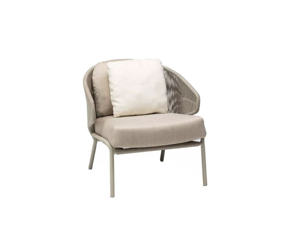 Radius Lounge Chair | Manutti | Casa Design Group